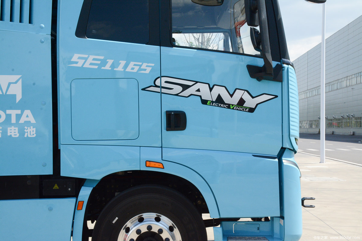 【图】三一重卡 6X4 魔塔1165 纯电动牵引车1165kWh_实拍图片_1711175_卡车之家