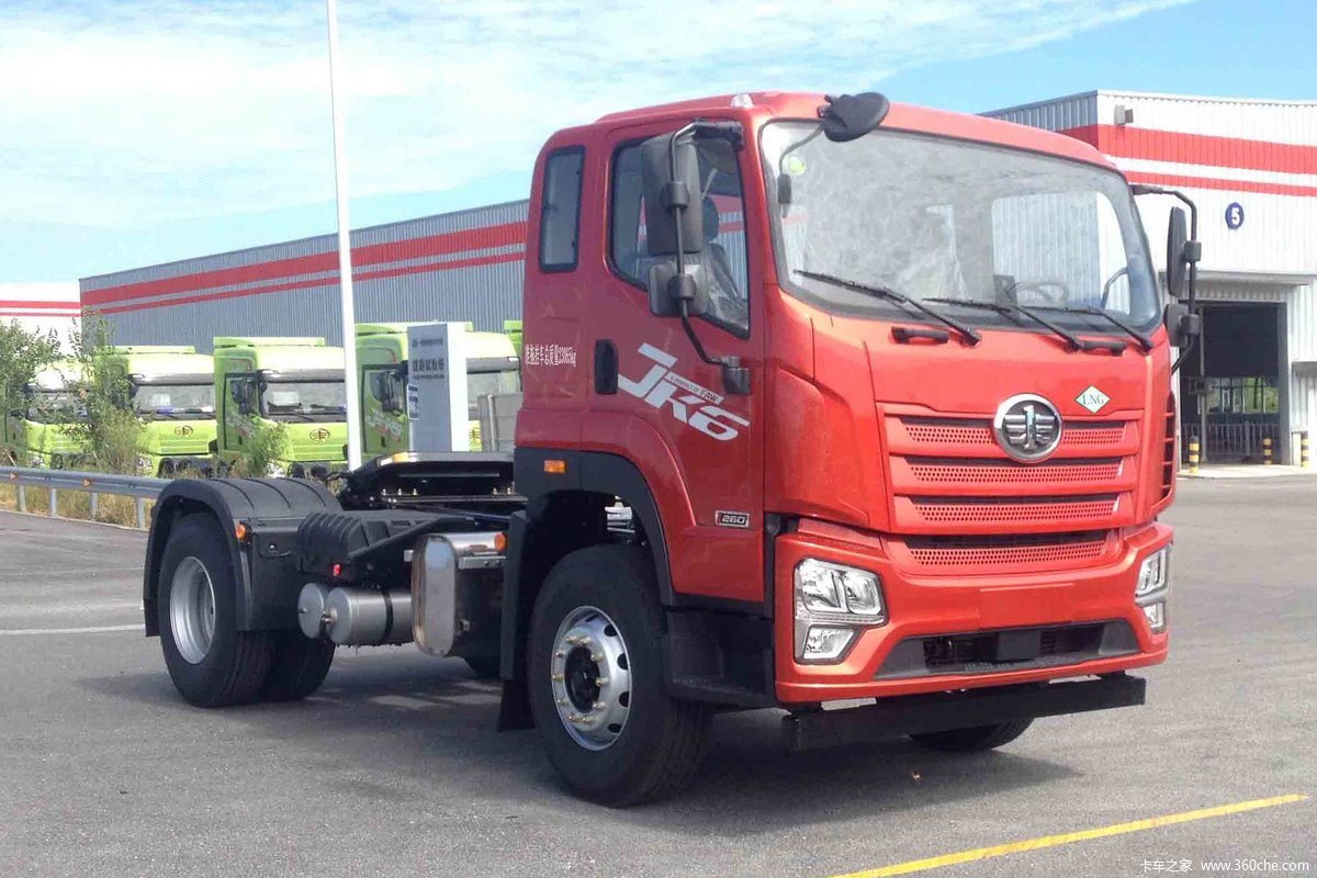 【图】青岛解放 JK6 260马力 4X2 LNG牵引车(国六)_实拍图片_1718756_卡车之家