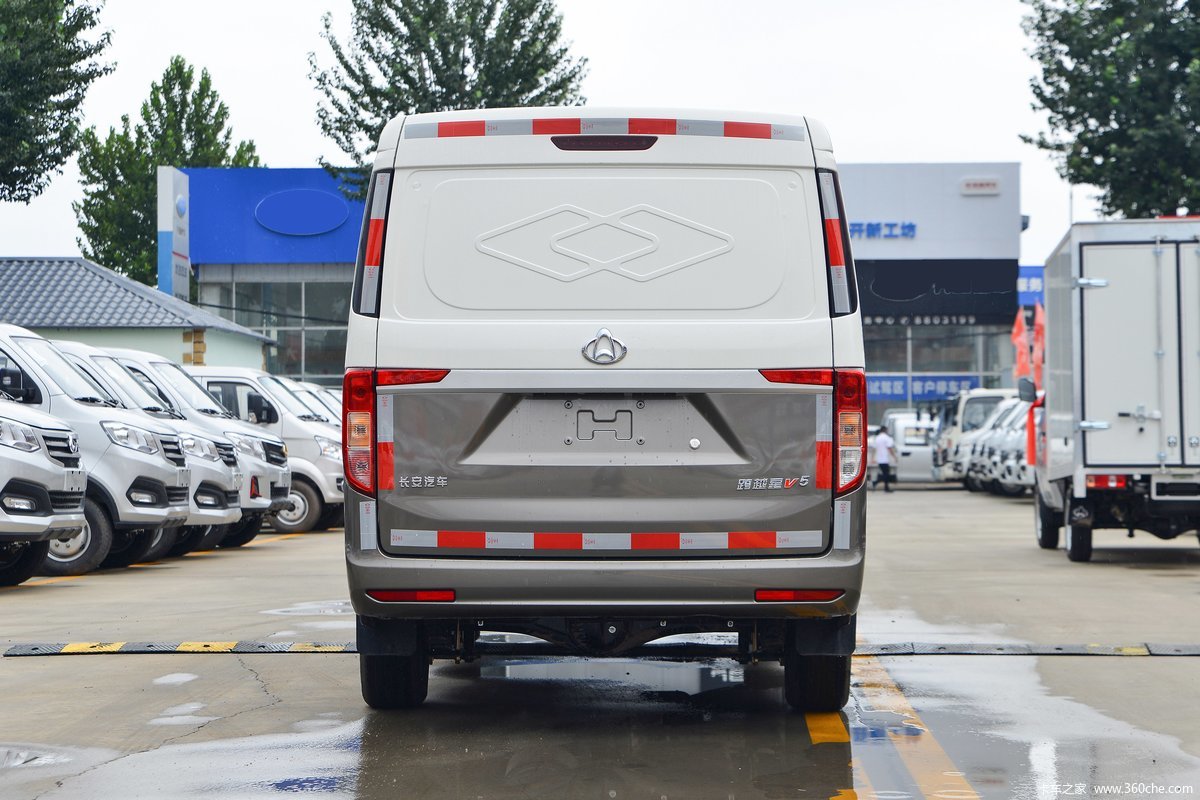 【图】长安跨越星V5 1.6L 122马力 汽油 2.04米单排冷藏车(SC5021XLCVQ6B1)_实拍图片_1720565_卡车之家