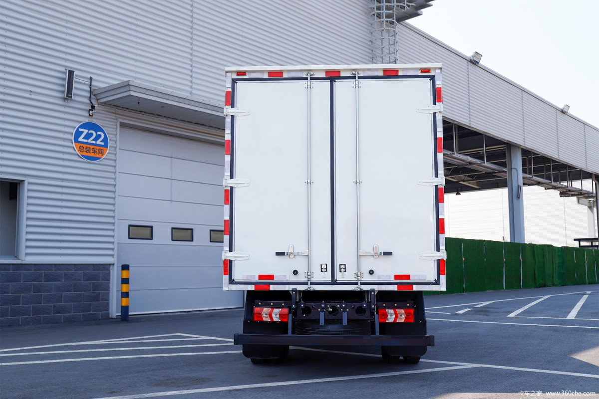 【图】陕汽商用车 智云E1 4.5T 4.2米单排纯电动厢式轻卡(SX5046XXYBEV341N)86.55kWh_实拍图片_1721042_卡车之家
