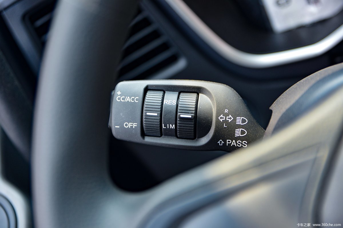 【图】一汽解放 J6E重卡 520马力 4X2 AMT自动档牵引车(CA4180P66K25E6)_实拍图片_1721429_卡车之家