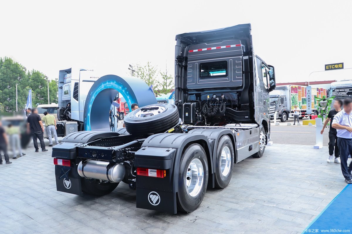 【图】福田 欧曼银河 680马力 6X4 AMT自动档牵引车(BJ4259Y6DHL-11)_实拍图片_1725235_卡车之家