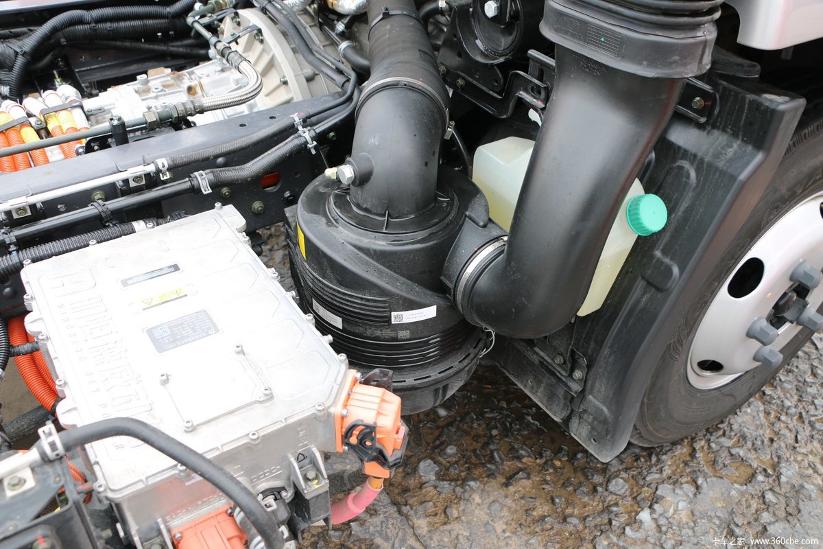 【图】福田奥铃 智蓝HL 4.5T 4.17米单排插电式混合动力栏板轻卡(BJ1045PHEVJA)14.016kWh_实拍图片 ...