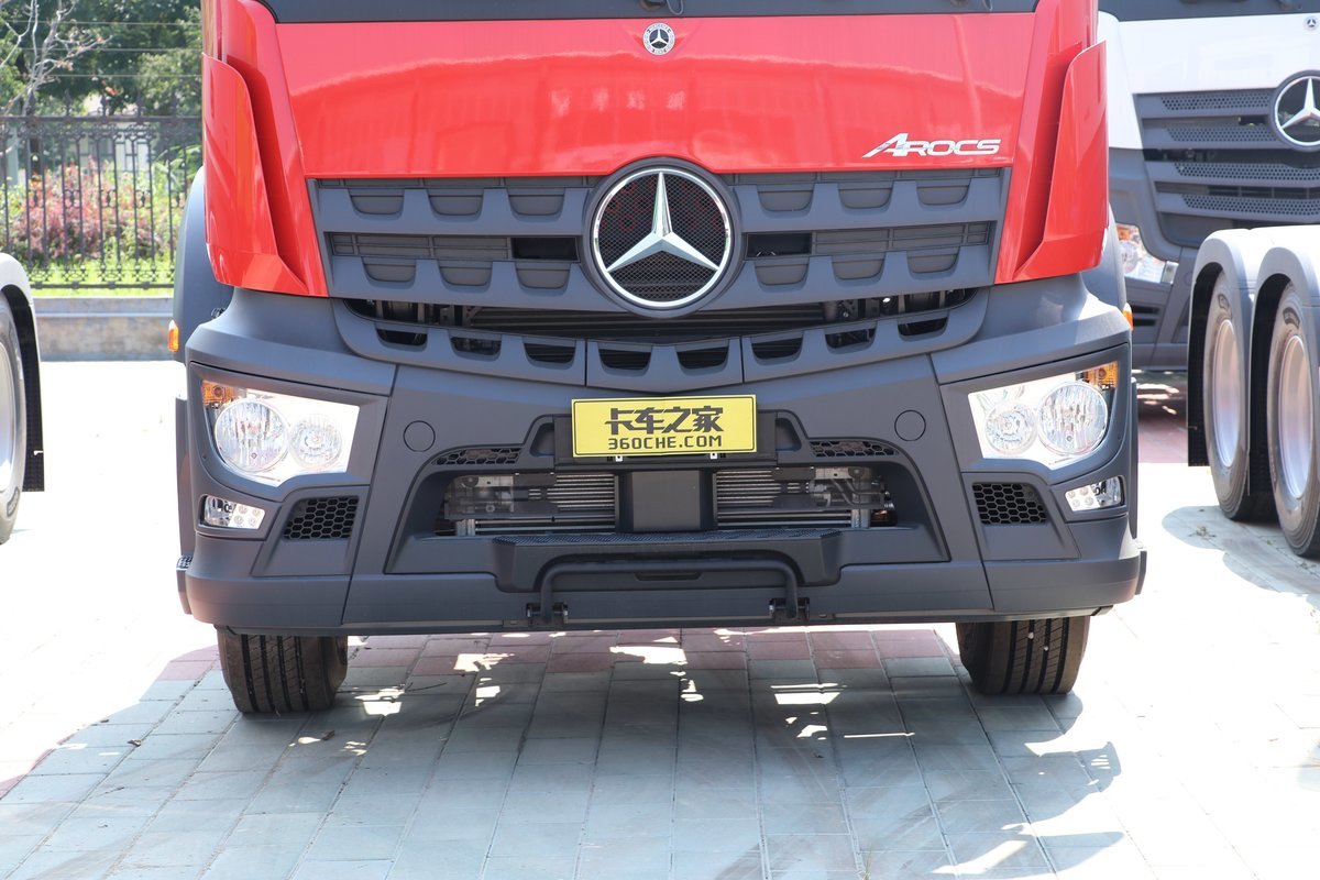 【图】奔驰 Arocs 1833 4X2 消防车底盘(国六)_实拍图片_1731796_卡车之家