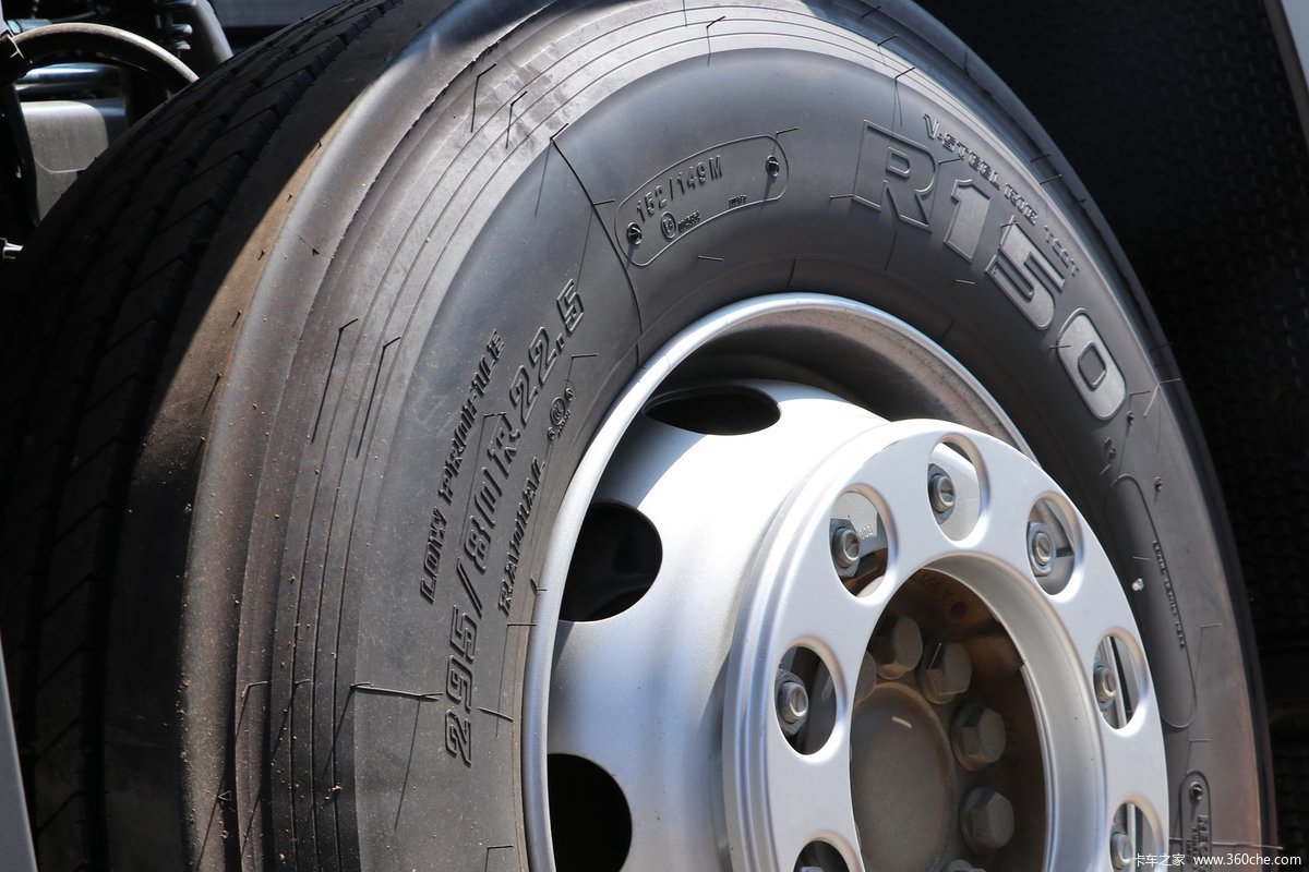 【图】奔驰 Arocs 1833 4X2 消防车底盘(国六)_实拍图片_1731864_卡车之家