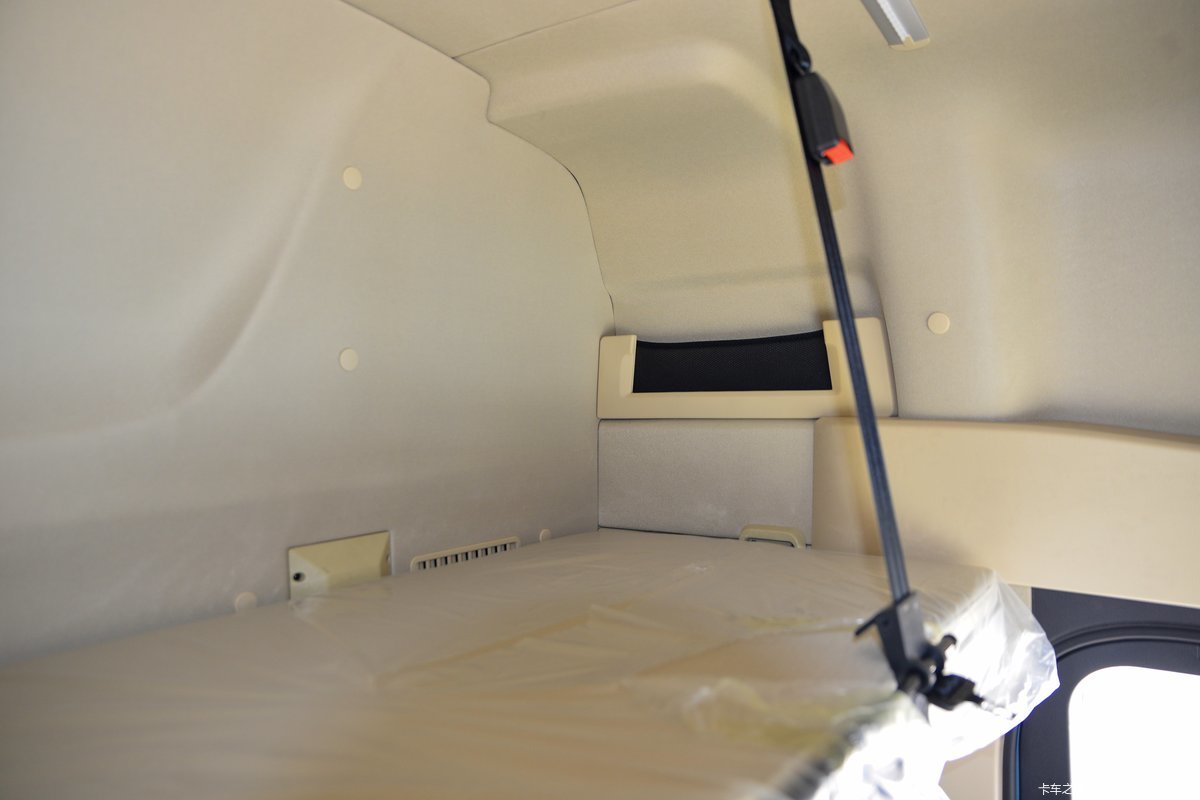 【图】陕汽重卡 德龙X5000S 560马力 6X4 AMT自动档牵引车(SX4259XD4Q3)_实拍图片_1733156_卡车之家