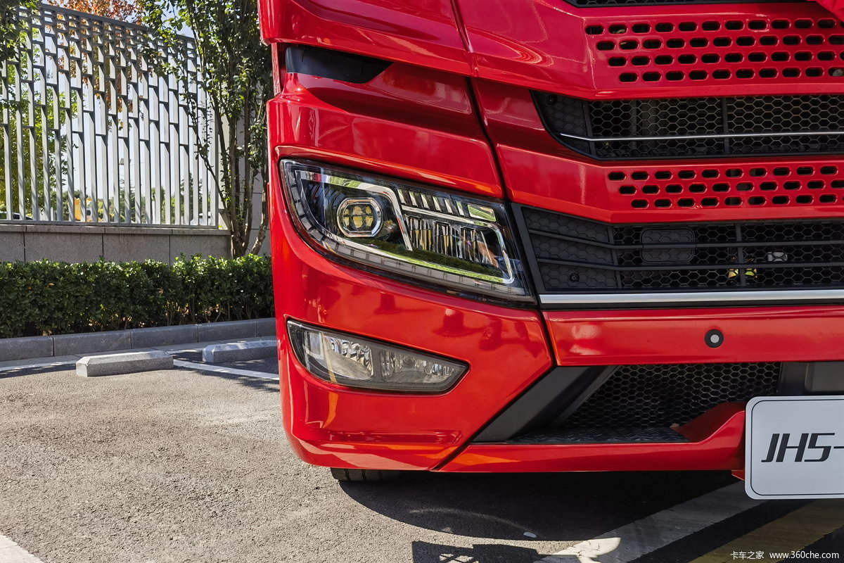 【图】青岛解放 JH5重卡 480马力 6X4 LNG牵引车(液缓)(CA4250P2K8T1NE6A80)_实拍图片_1736532_卡车之家