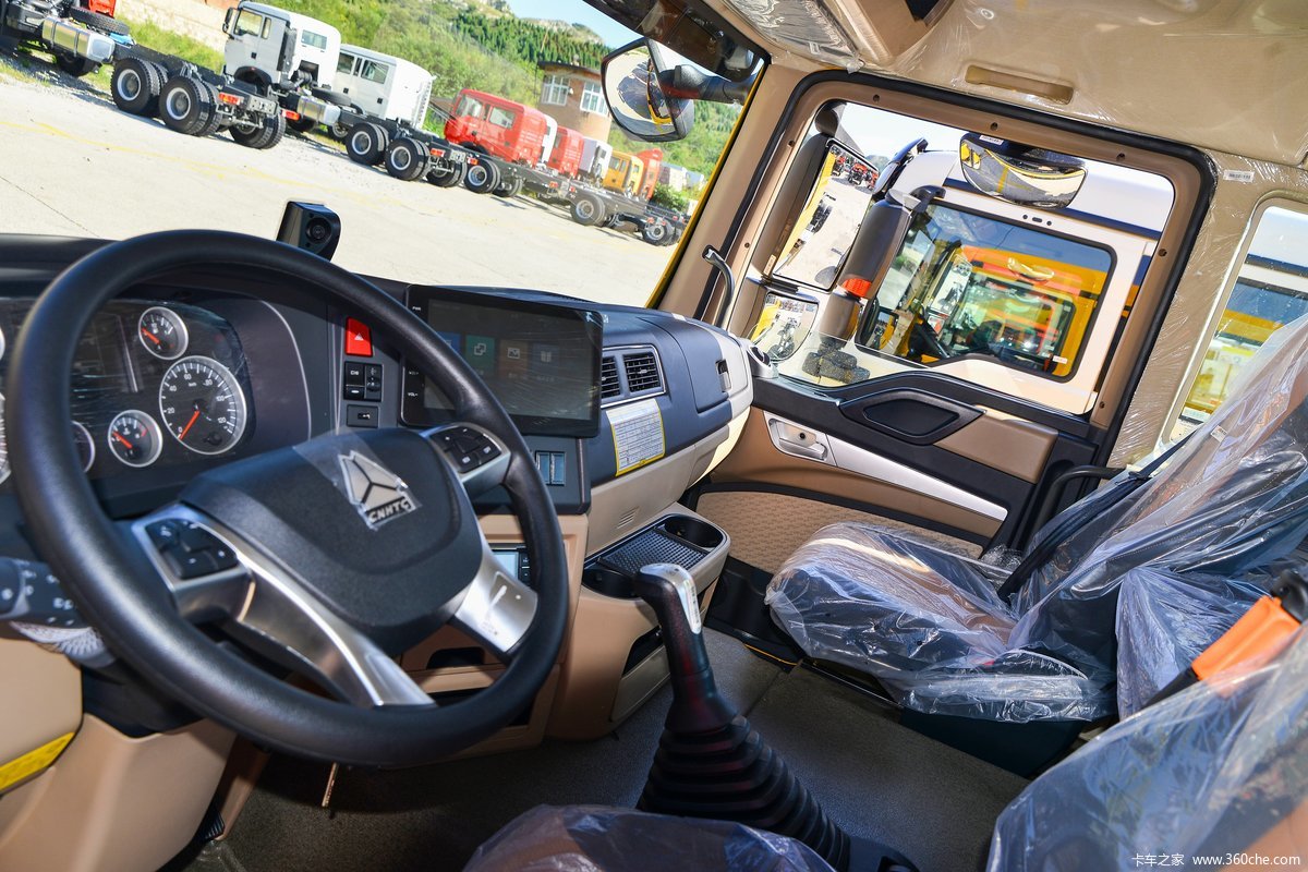 【图】中国重汽 HOWO TX 330马力 6X2 7.8米栏板载货车(国六)(ZZ1257N43CJF1)_实拍图片_1739037_卡车之家