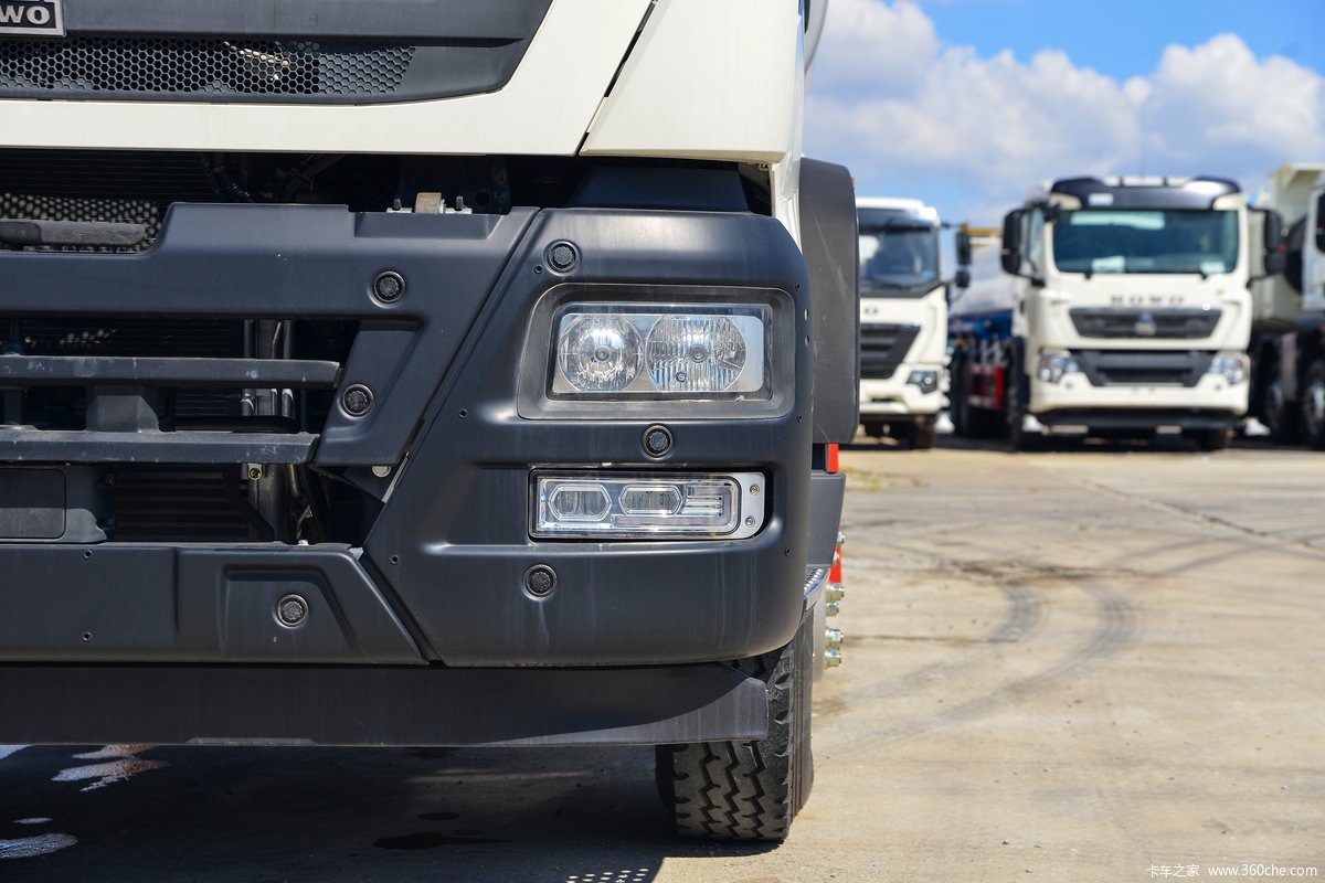 【图】中国重汽 HOWO TX 350马力 6X4 运油车(绿叶牌)(JYJ5267GYYF2)_实拍图片_1740713_卡车之家