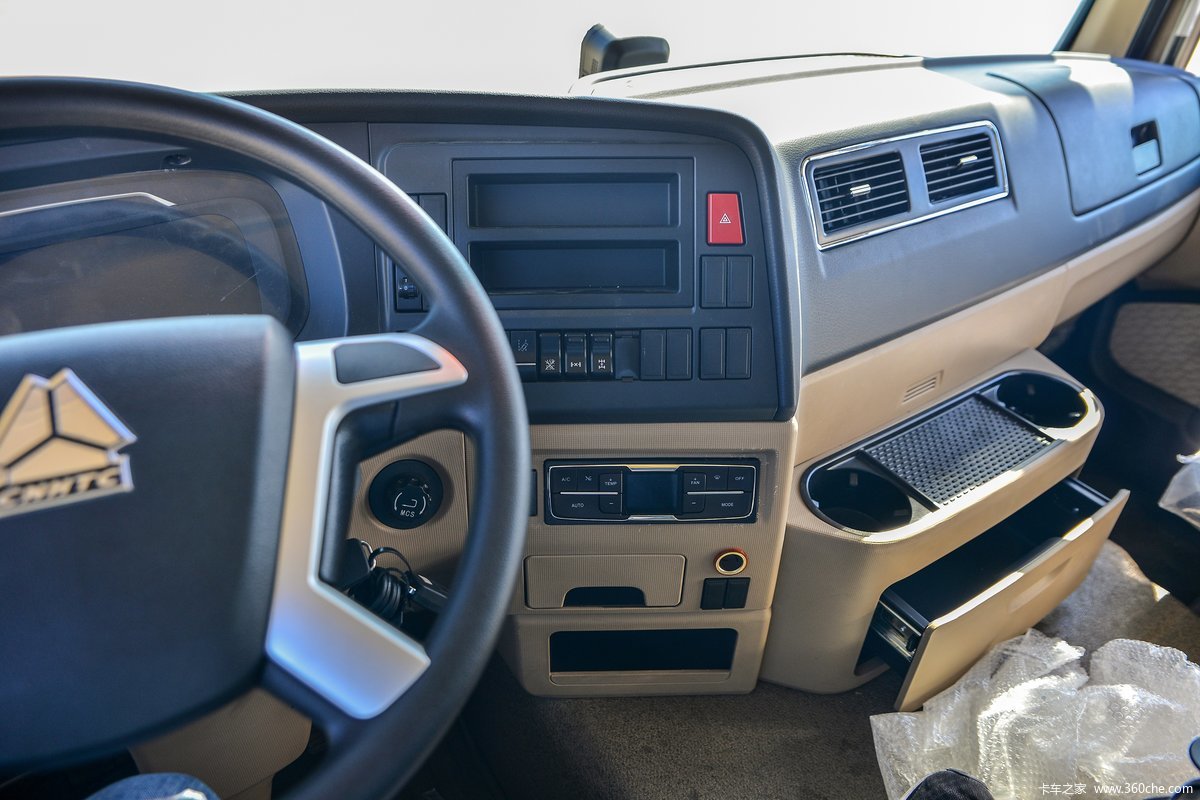 【图】中国重汽 HOWO TX 25T 6X4 换电式纯电动牵引车(ZZ4257V384GZ1SBEV)282kWh_实拍图片_1740900 ...