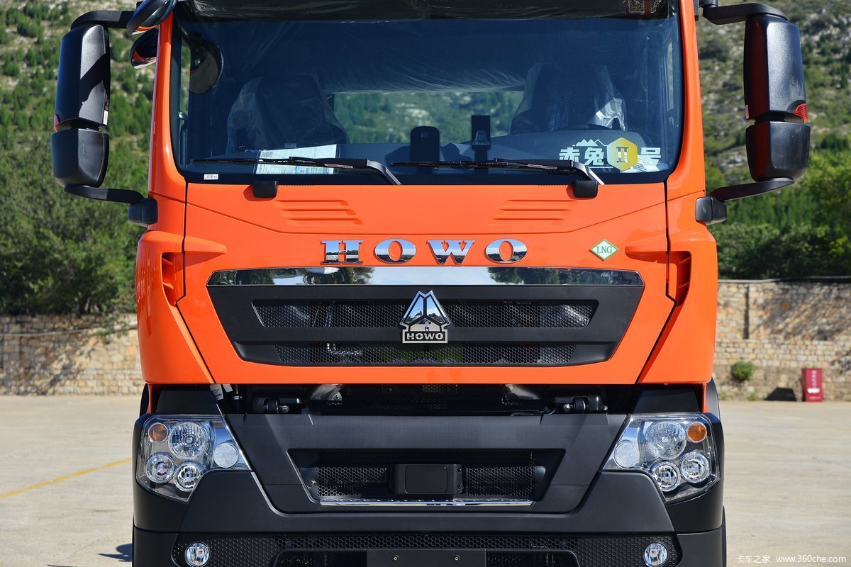 【图】中国重汽 HOWO TX7重卡 480马力 6X4 LNG牵引车(ZZ4257V384HF1LB1)_实拍图片_1742208_卡车之家