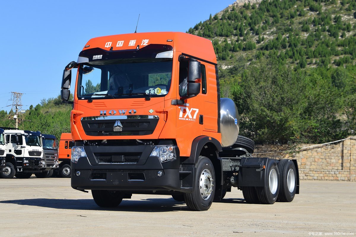 【图】中国重汽 HOWO TX7重卡 480马力 6X4 LNG牵引车(ZZ4257V384HF1LB1)_实拍图片_1742200_卡车之家