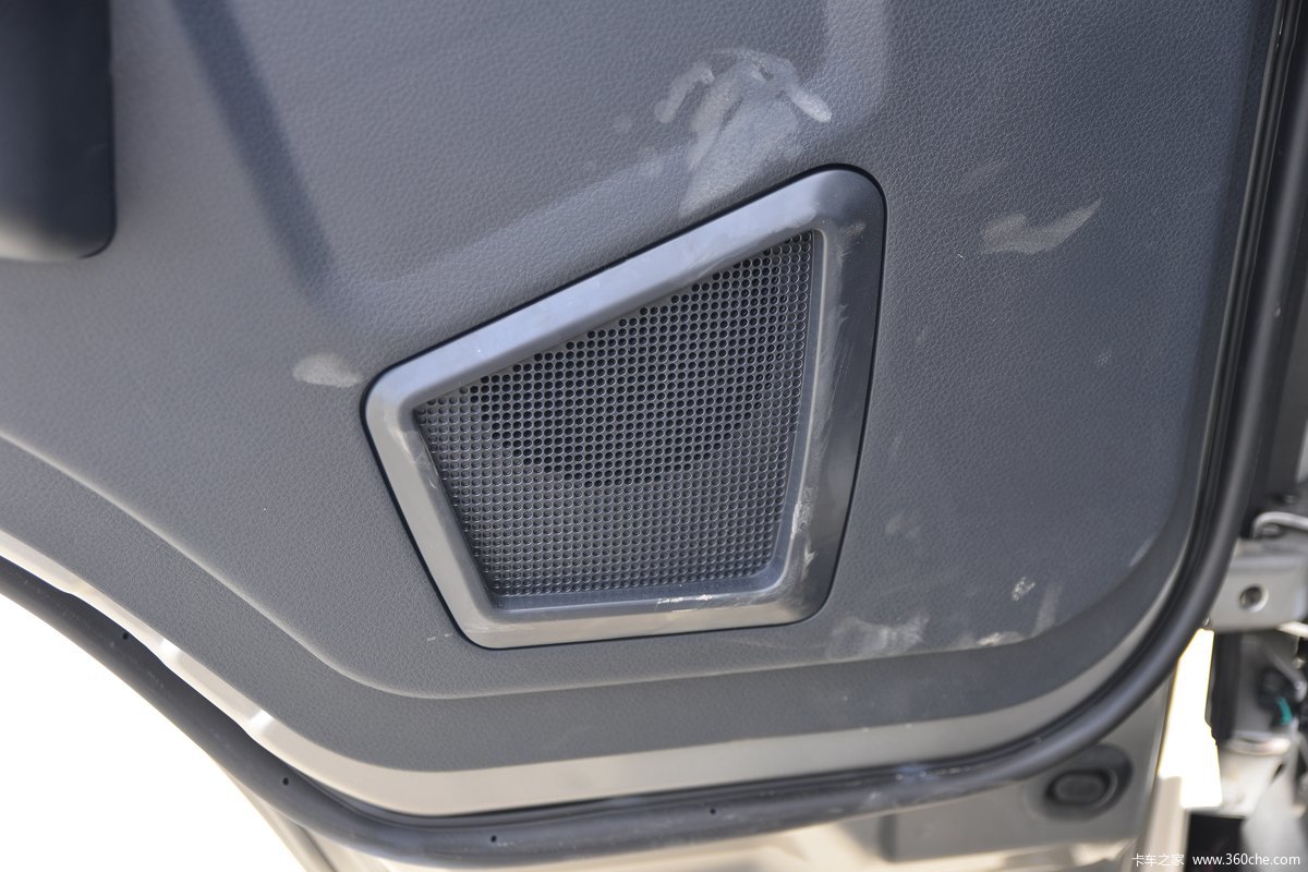 【图】中国重汽HOWO 悍将H 140马力 4.15米单排栏板轻卡(6档)(ZZ1047C3215F145)_实拍图片_1746644_卡车之家