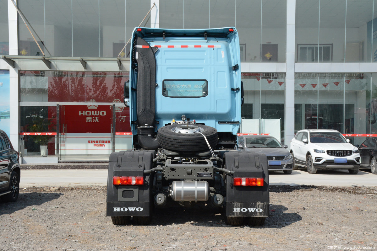 【图】中国重汽 HOWO TH7重卡 570马力 6X4 AMT自动挡牵引车(国六)_实拍图片_1748662_卡车之家