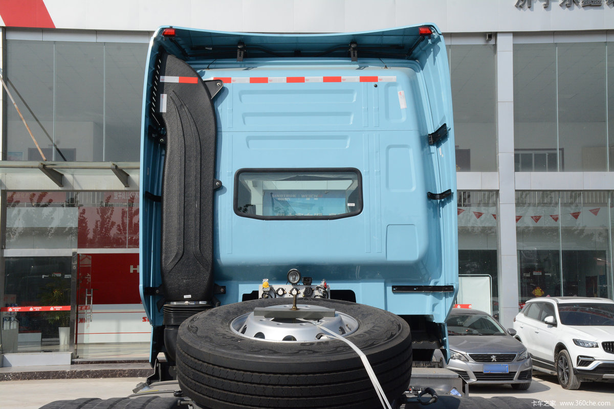 【图】中国重汽 HOWO TH7重卡 570马力 6X4 AMT自动挡牵引车(国六)_实拍图片_1748764_卡车之家