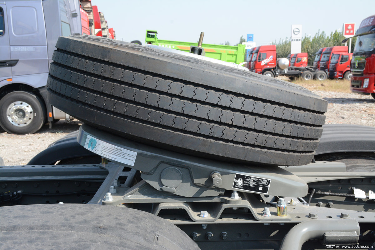 【图】中国重汽 HOWO TH7重卡 570马力 6X4 AMT自动挡牵引车(国六)_实拍图片_1748764_卡车之家