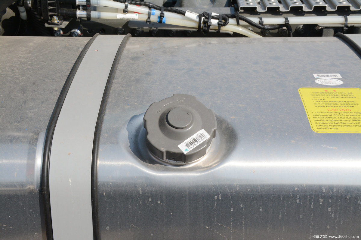 【图】中国重汽 HOWO TH7重卡 570马力 6X4 AMT自动挡牵引车(国六)(ZZ4257V324HF1B)_实拍图片_1748764 ...