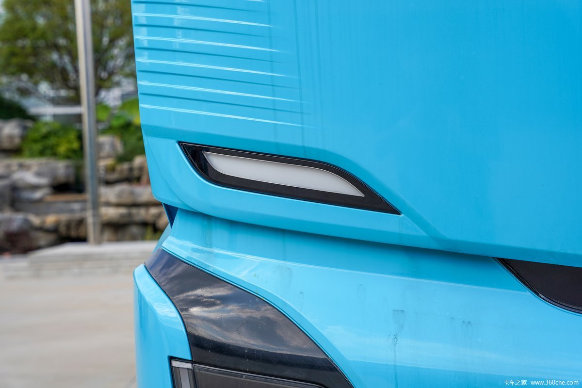 【图】三一重卡 江山SE 6X4 换电式纯电动牵引车(HQC42503SWSEV3)437kWh_实拍图片_1752902_卡车之家