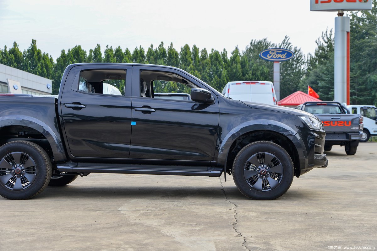 【图】江西五十铃 D-MAX V-CROSS 2023款 畅领型 1.9T柴油 177马力 四驱自动 双排皮卡_实拍图片_1754584_卡车之家