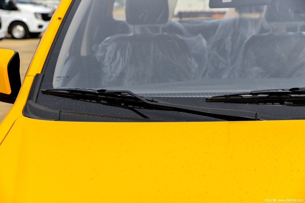 【图】江西五十铃 瑞迈 2023款 2.5T柴油 143马力 手动两驱 长轴双排皮卡(工程黄)_实拍图片_1756796_卡车之家