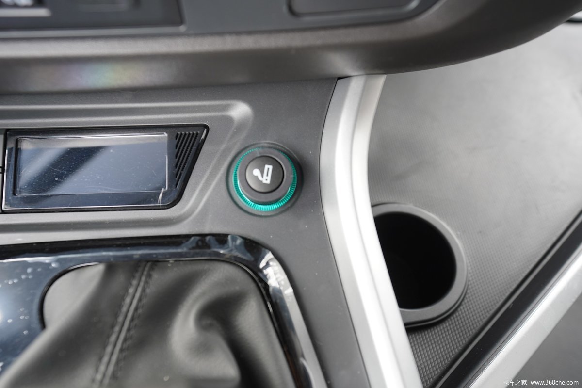 【图】上汽红岩 杰狮H6 标准版 4X2 换电式纯电动牵引车(带液缓)(CQ4180BEVSS21S)350.07kWh_实拍图片 ...