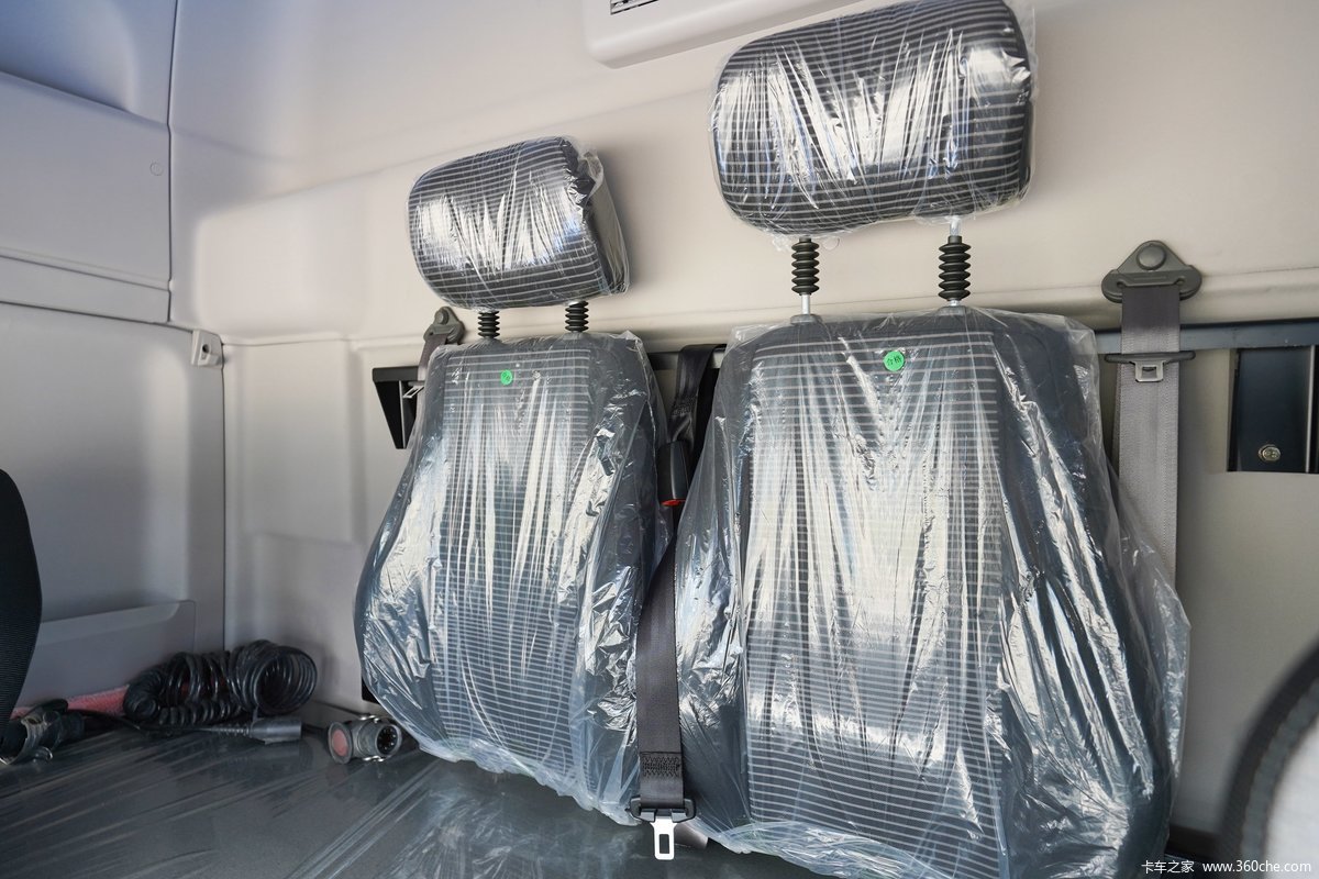 【图】上汽红岩 杰狮H6 标准版 4X2 换电式纯电动牵引车(带液缓)(CQ4180BEVSS21S)350.07kWh_实拍图片 ...