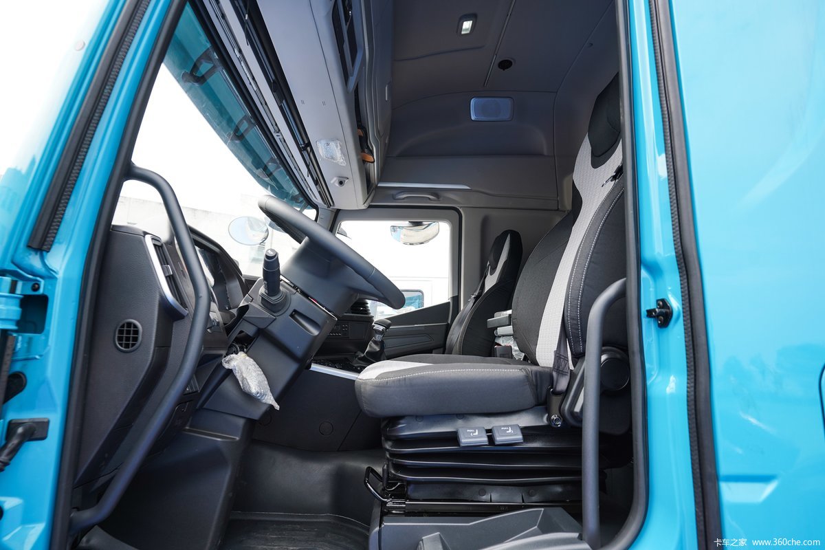 【图】上汽红岩 杰狮H6 标准版 4X2 换电式纯电动牵引车(带液缓)(CQ4180BEVSS21S)350.07kWh_实拍图片 ...