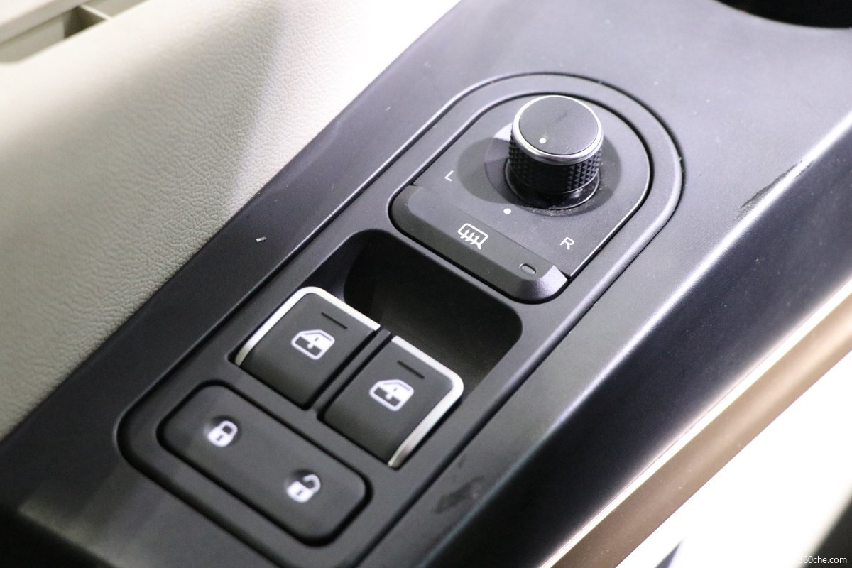 【图】东风柳汽 乘龙HK 680马力 6X4 AMT自动档牵引车(法士特变速箱)(LZ4252H7DC1)_实拍图片_1770893_卡车之家