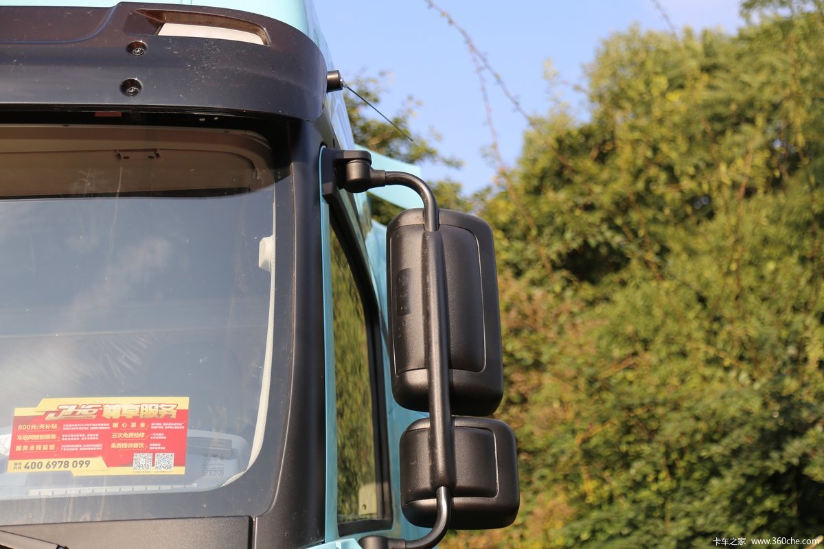 【图】青岛解放 JH6重卡 领航版2.0 560马力 6X4 LNG自动档牵引车(CA4258P25K15T1NE6A81)_实拍图片_1778073_卡车之家