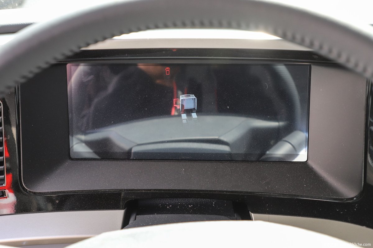 【图】东风商用车 天龙旗舰KX 王者版 530马力 6X4 LNG自动档牵引车(液缓)(DFH4250D13)_实拍图片_1779762_卡车之家