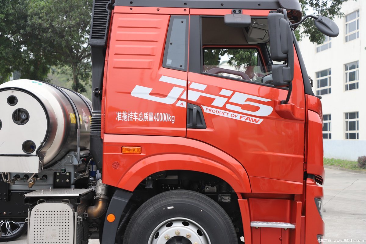 【图】青岛解放 JH5重卡 480马力 6X4 LNG牵引车(435后桥)(CA4250P2K8T1NE6A80)_实拍图片_1780250_卡车之家