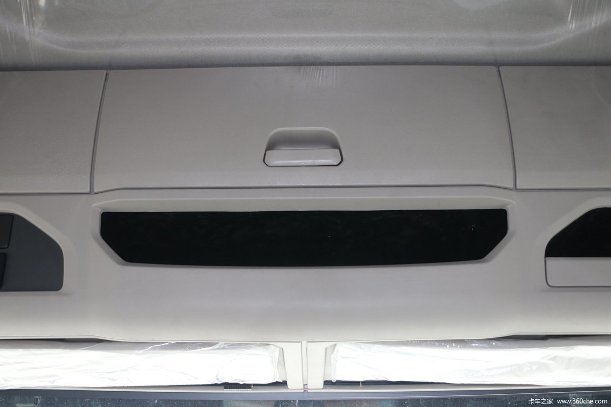 【图】中国重汽 HOWO Max重卡 轻奢版 460马力 6X4 CNG牵引车(红色)(ZZ4257V424KF1CH)_实拍图片 ...