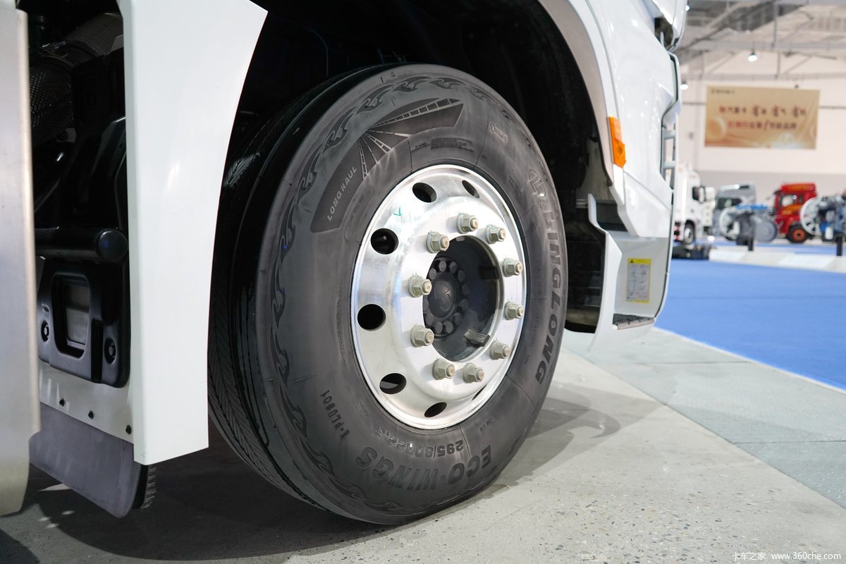 【图】陕汽重卡 德龙X6000 旗舰版 580马力 6X4 柴油/LNG双燃料牵引车(液缓)(SX4259GD4TLH1)_实拍图片 ...