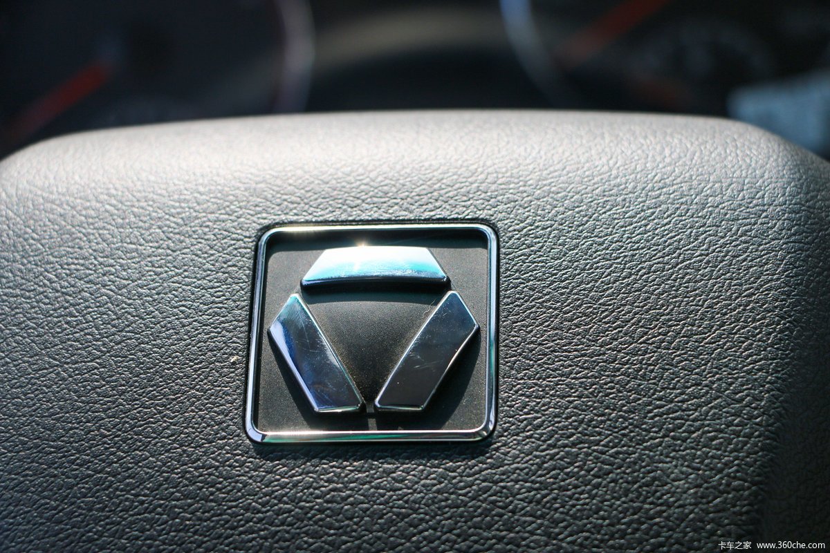 【图】徐工轻卡 汉驰 天王星 150马力 4.18米单排栏板轻卡(XGA1043D6EA)_实拍图片_1785309_卡车之家