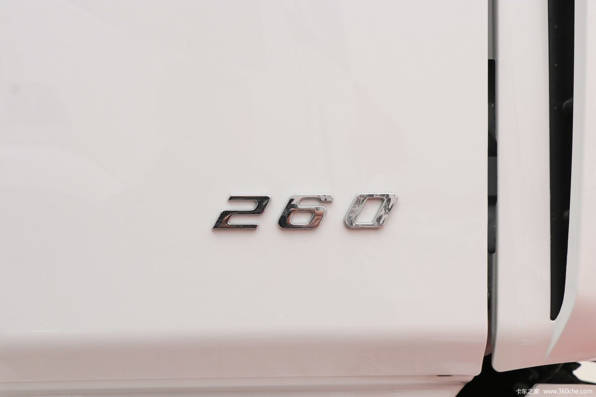 【图】东风柳汽 乘龙H5 260马力 LNG 4X2 9.7米厢式载货车(LZ5180XXYH5AM1)_实拍图片_1785815_卡车之家