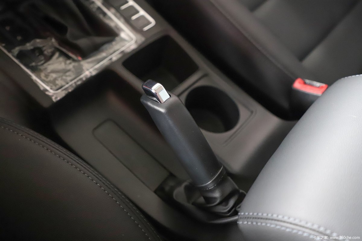 【图】庆铃五十铃 达咖TAGA H 豪华版 标准轴距 3.0T柴油 150马力 两驱 自动档双排皮卡(国六)_实拍图片_1792773_卡车之家