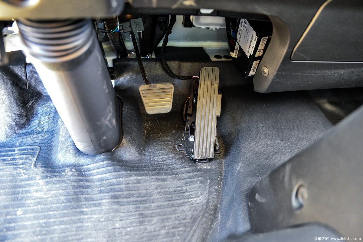 【图】江淮 帅铃ES6 4.5T 4.15米单排纯电动厢式轻卡(HFC5046XXYEV1)100.46kWh_实拍图片_1793668_卡车之家