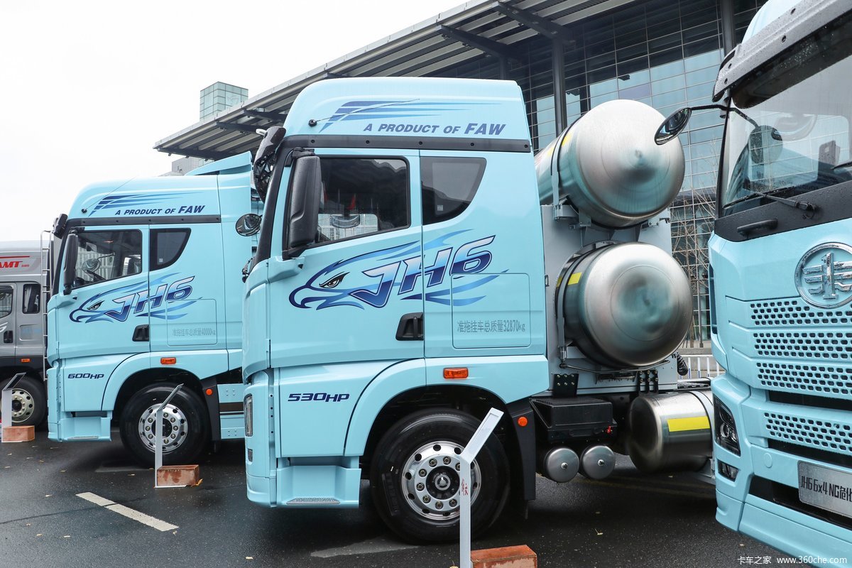 【图】青岛解放 JH6重卡 530马力 4X2 LNG自动档牵引车(液缓)(CA4189P25K2NE6A80)_实拍图片_1799876_卡车之家
