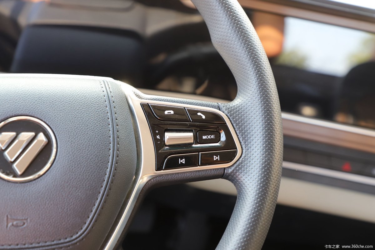 【图】福田瑞沃 圣龙ES5 Pro 240马力 6X2 6.8米栏板载货车(BJ1244VNPFB-01)_实拍图片_1805235_卡车之家