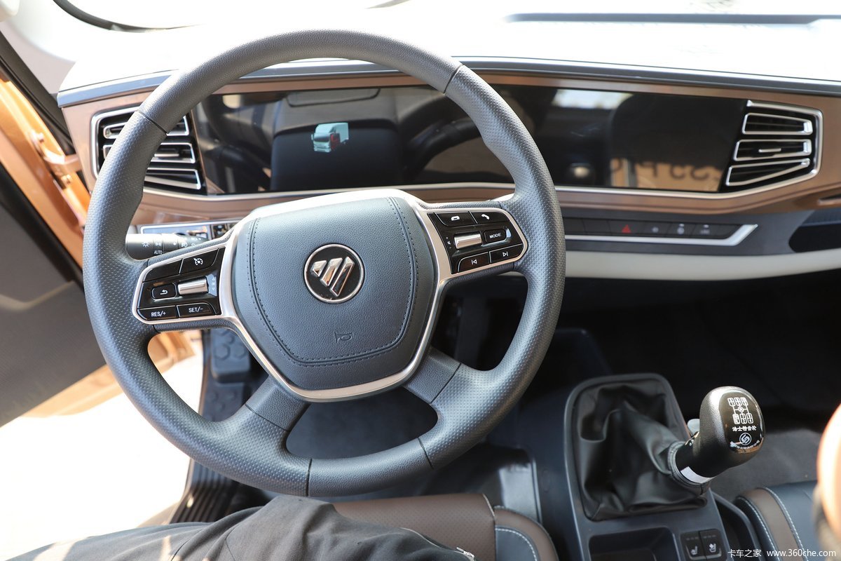 【图】福田瑞沃 圣龙ES5 Pro 240马力 6X2 6.8米栏板载货车(BJ1244VNPFB-01)_实拍图片_1805235_卡车之家