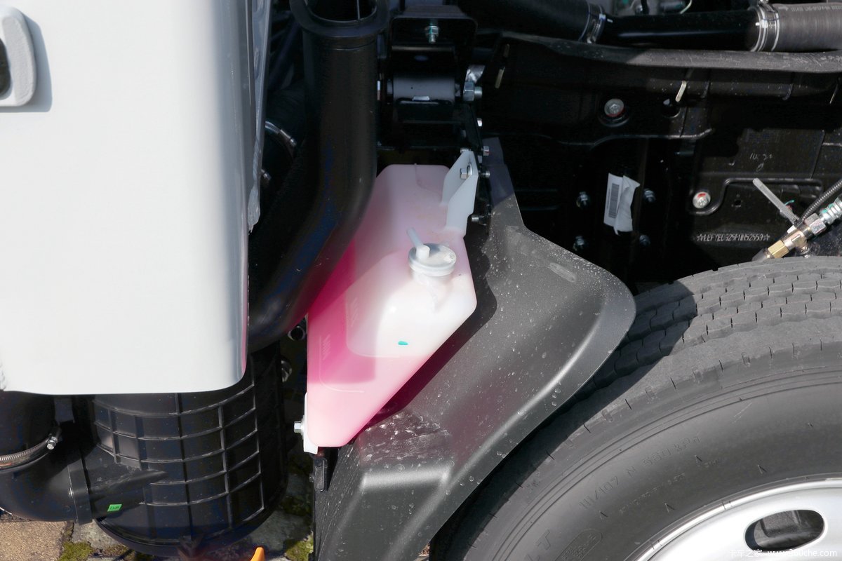 【图】江铃 凯运＋ 146马力 4.2米单排厢式轻卡(睡眠舱)(JX5049XXYTGA26)_实拍图片_1809730_卡车之家