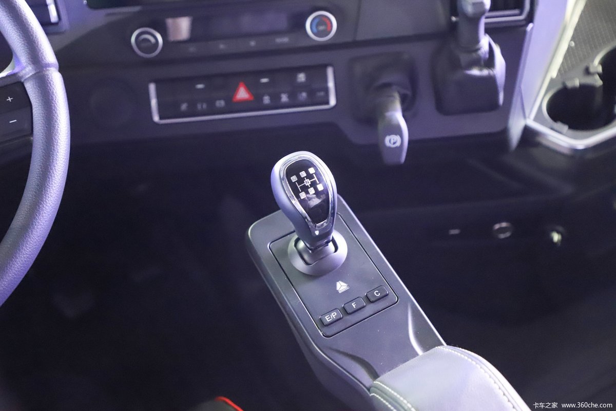 【图】重汽汕德卡 SITRAK GX重卡 6X4燃料电池牵引车(ZZ4256Y384HZ1FCEV)_实拍图片_1814330_卡车之家