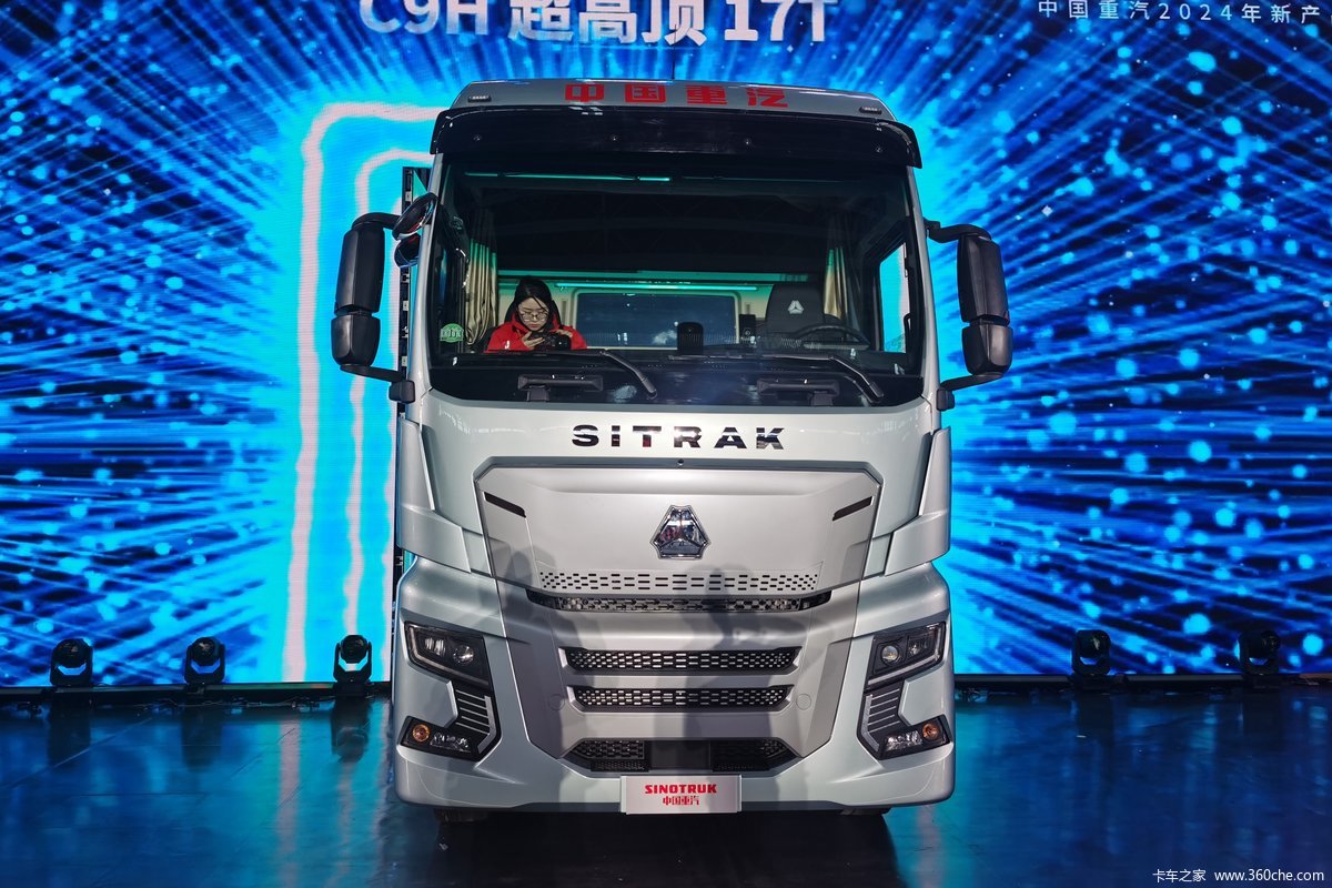 【图】中国重汽 汕德卡SITRAK C9H重卡 840马力 6X4 自动档牵引车(ZZ4256Y344HF1B)_实拍图片_1816912_卡车之家
