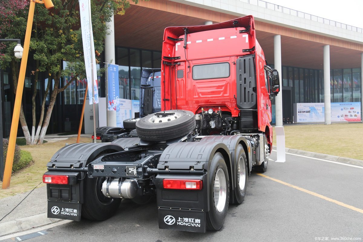 【图】上汽红岩 杰狮H6 欧标版 560马力 6X4 AMT自动档牵引车(CQ4257SK13334A)_实拍图片_1817029_卡车之家