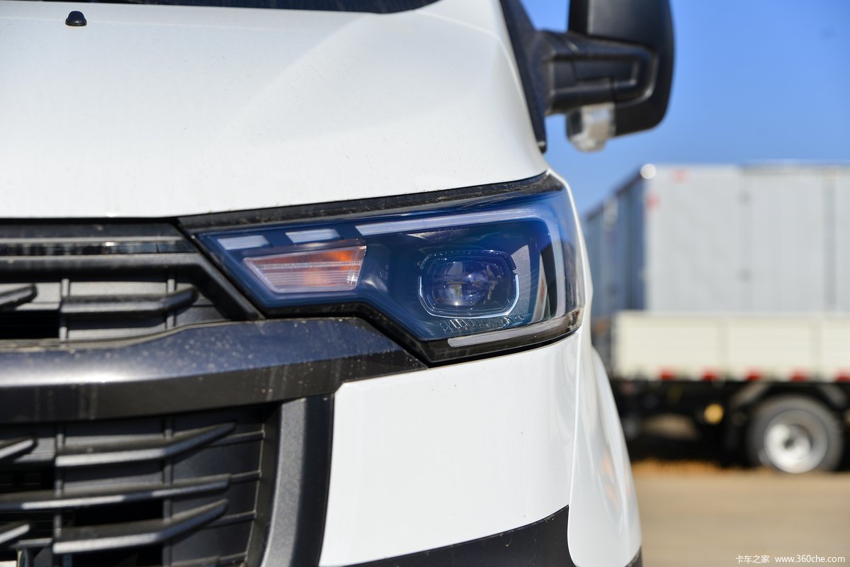 【图】江铃汽车 新全顺 143马力 6座 2.0T柴油 6档自动 中高顶多用途乘用车(国六)_实拍图片_1827320_卡车之家