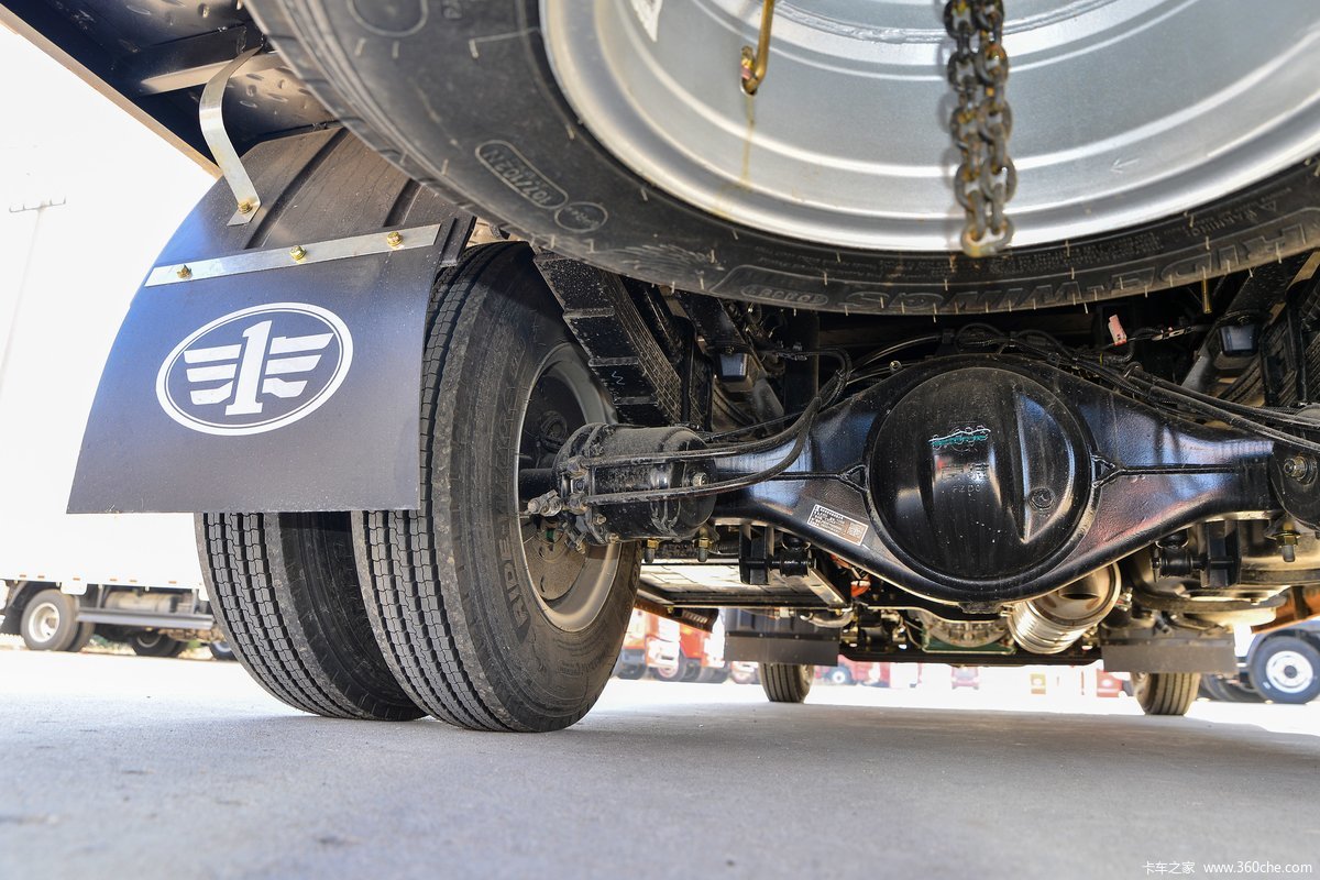 【图】解放 虎6G 4.5T 4.16米单排插电式混合动力厢式轻卡13.616kWh_实拍图片_1833517_卡车之家