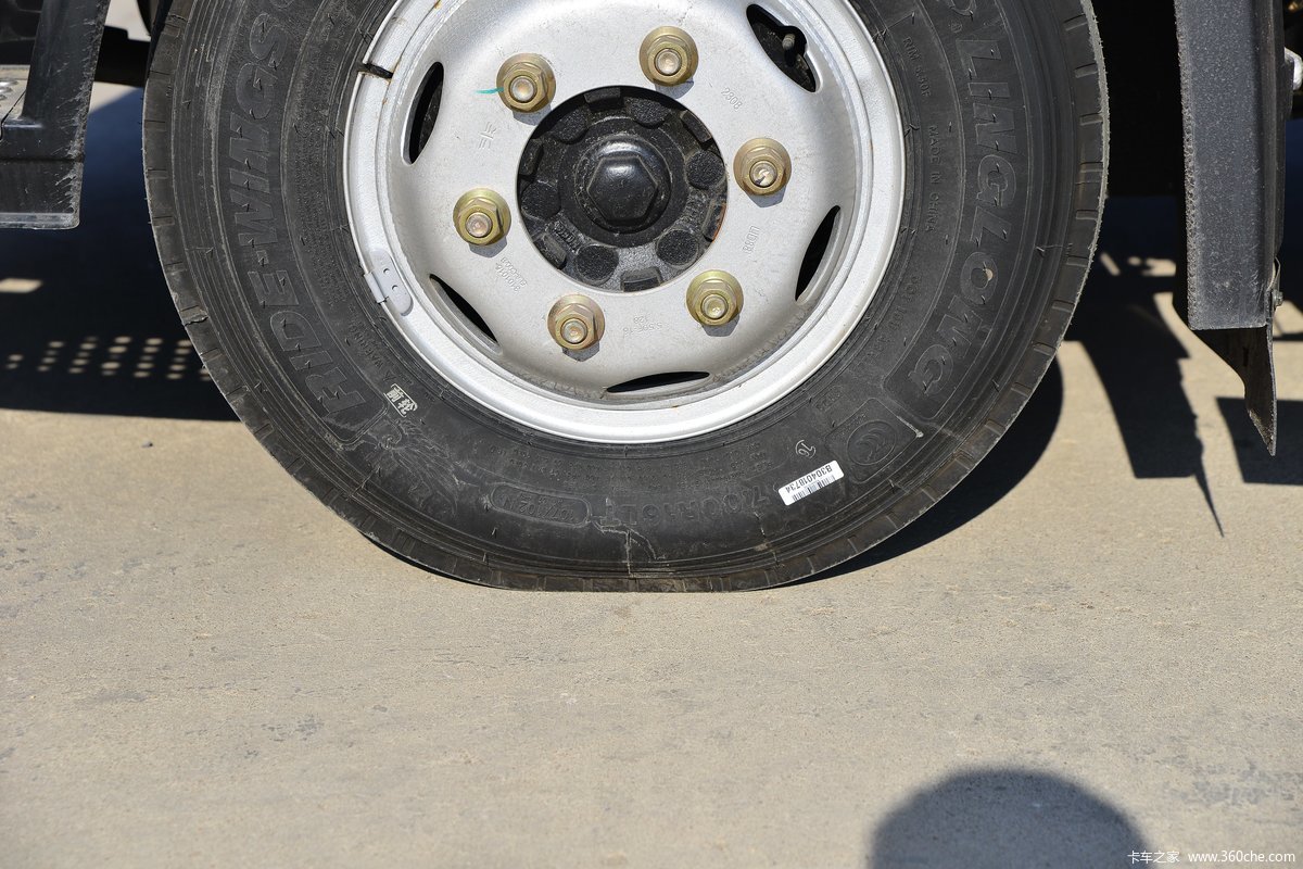 【图】解放 虎6G 4.5T 4.16米单排插电式混合动力厢式轻卡13.616kWh_实拍图片_1833502_卡车之家