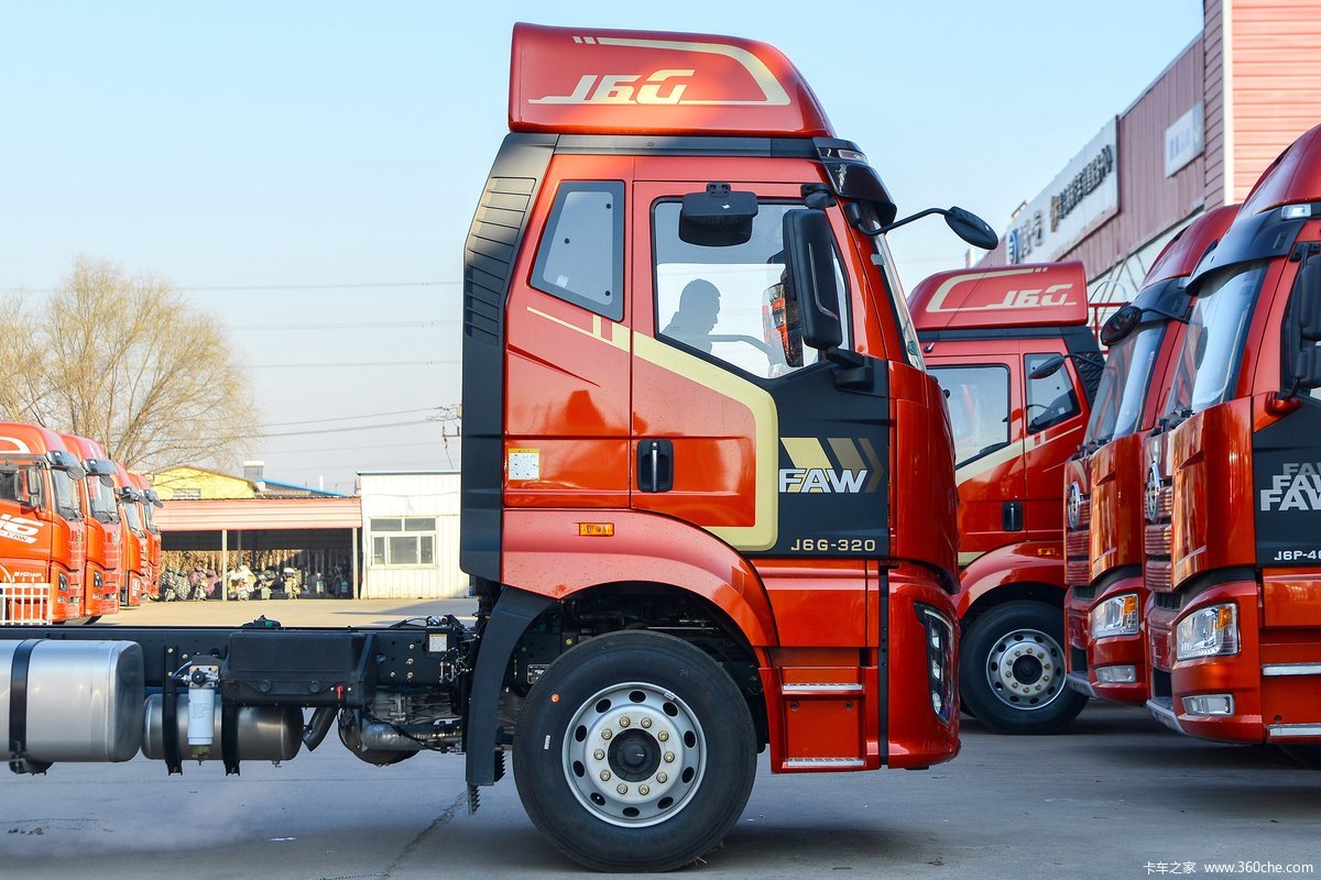 【图】一汽解放 J6G 320马力 4X2 6.8米厢式载货车(一汽解放10档)(CA5181XXYP62K1L4E6)_实拍图片_1835933_卡车之家