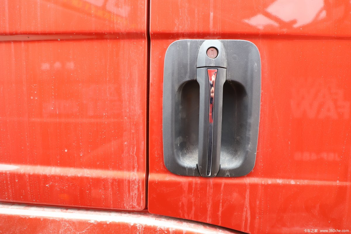 【图】一汽解放 J6L 300马力 4X2 6.75米栏板载货车(CA1181P62K1L4E6)_实拍图片_1845796_卡车之家