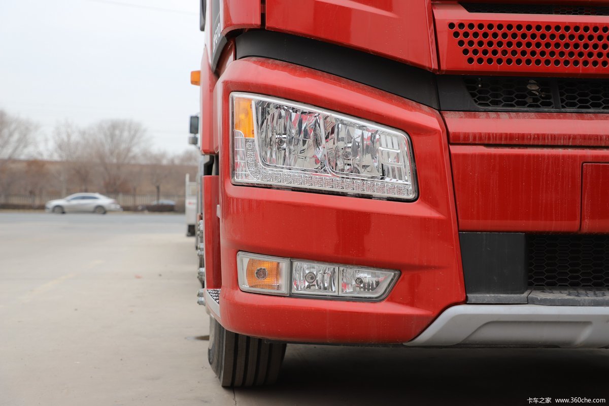 【图】一汽解放 J6P 经典版 480马力 6X4 LNG牵引车(CA4250P66M25T1E6)_实拍图片_1848210_卡车之家